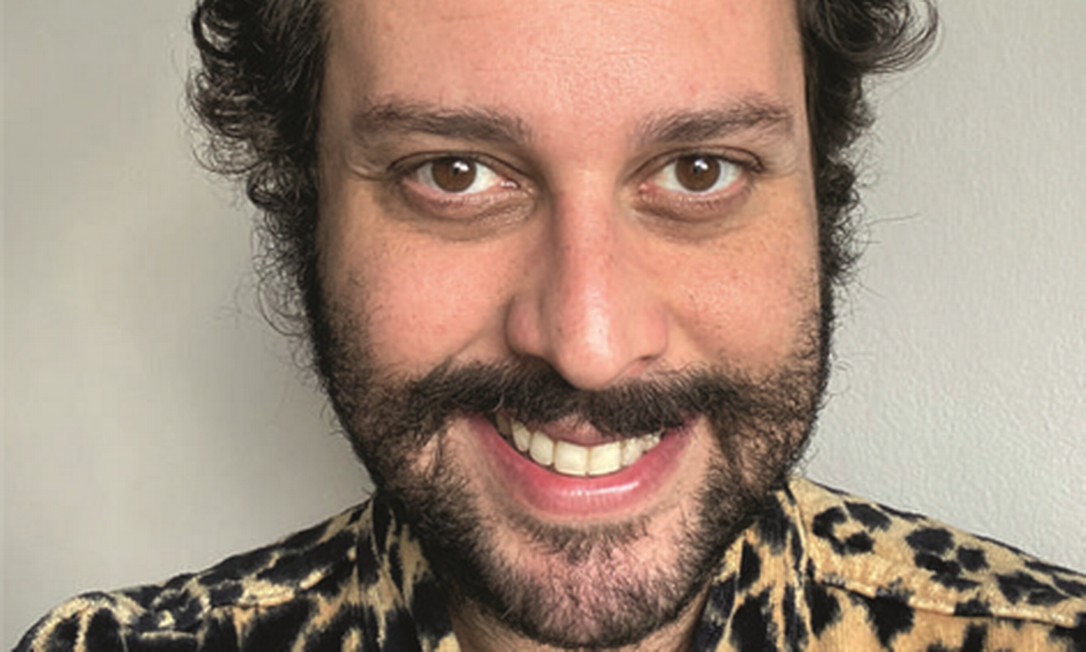 Ator Pedroca Monteiro conquista público da internet com mininovela de ...