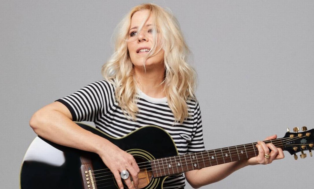 Feliz aniversário: Paula Toller completa 58 anos neste domingo e fala ...