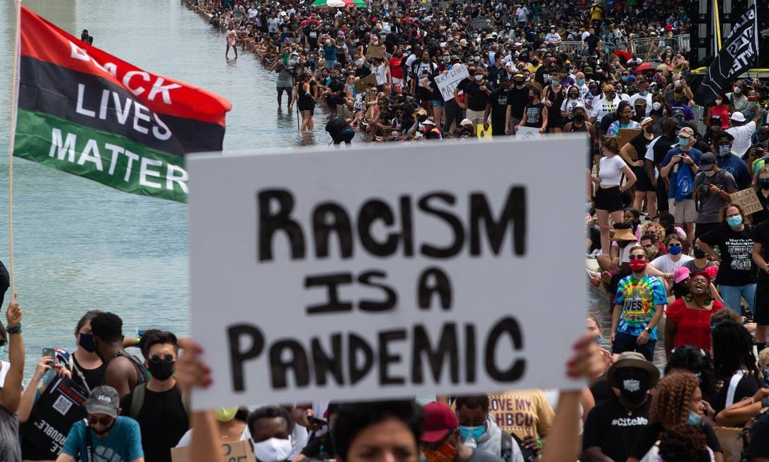 Marcha contra o racismo reúne familiares de Luther King, Floyd e Blake ...