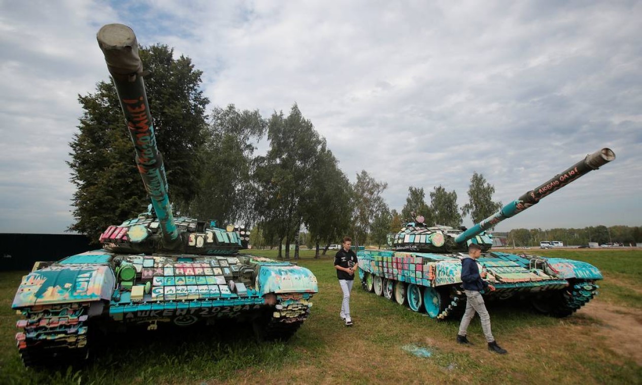 Conheça o tanque biatlhon, modalidade esportiva do Army Games, que ...