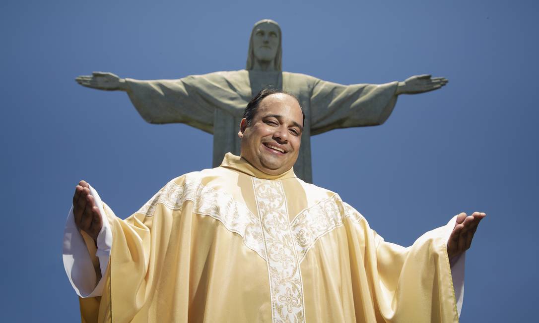 Padre Omar, reitor do Santuário Cristo Redentor, é testado positivo ...