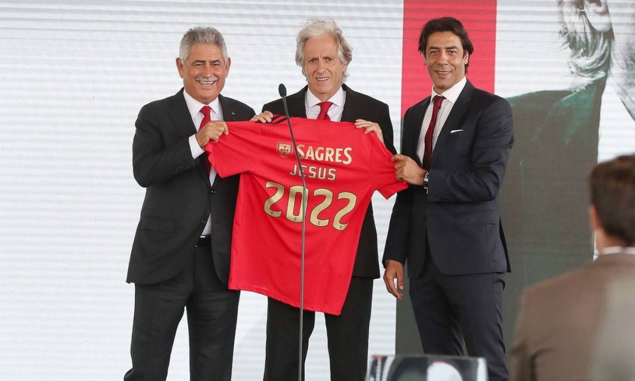Jorge Jesus em ação - Jornal O Globo