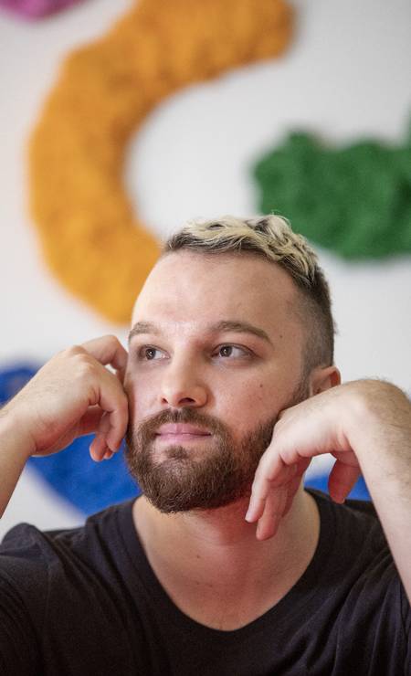 Conheça as peças o designer carioca Bruno Villela que são pensadas para ...