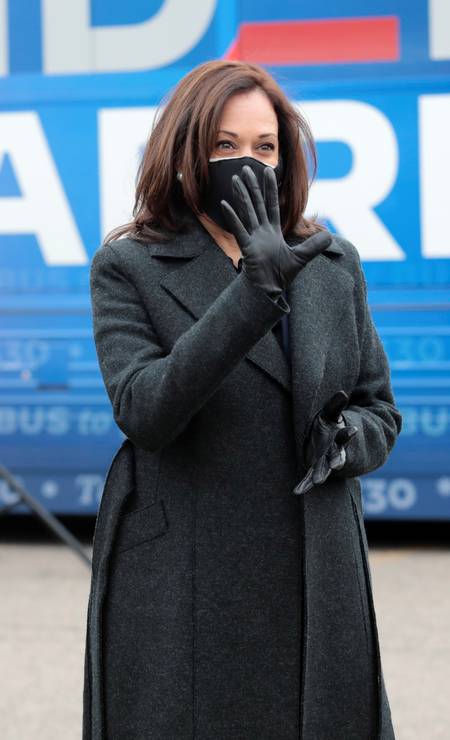 Um passeio pelo estilo de Kamala Harris, vice-presidente dos Estados ...
