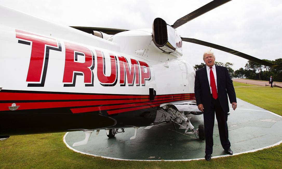 Sem Air Force One, Trump segue com dois aviões e três helicópteros - Época