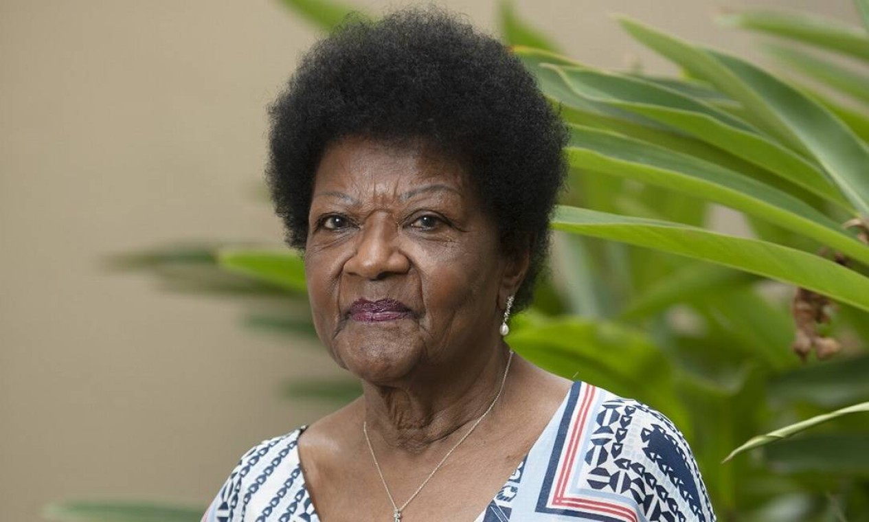 Aos 85 anos, Alaíde Costa prepara disco com Emicida e diz ter sofrido ...