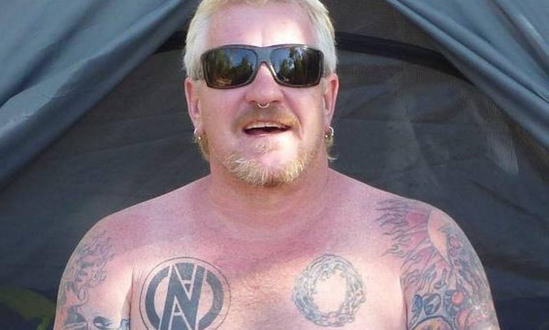 'Abandonei o circuito por paranoia por ser gay', diz surfista ...