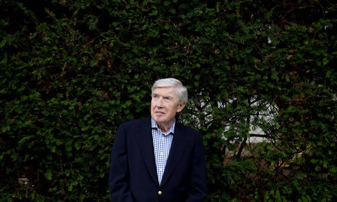 Morre Neil Sheehan, o jornalista que conseguiu os papéis do Pentágono ...