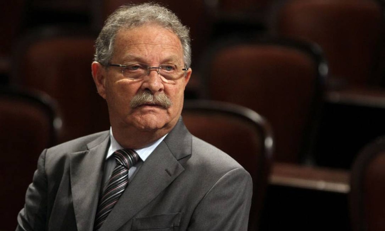 Coronel Jairo, pai do vereador 'Dr. Jairinho', pode voltar à Alerj ...