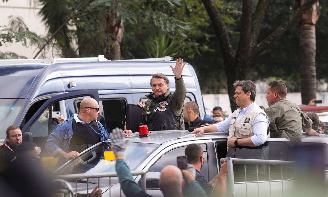 Moto usada por Bolsonaro em 'motociata' em SP tem placa coberta ...