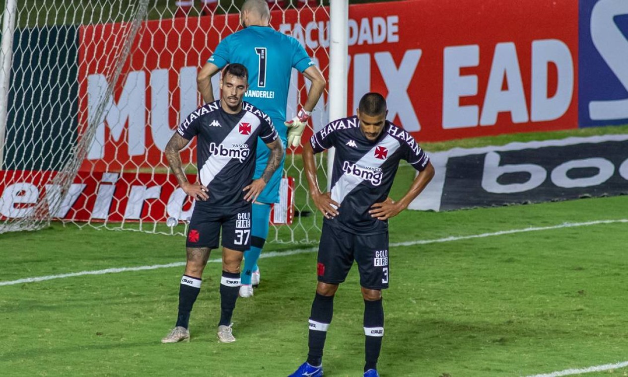 Análise: Vasco é rato em labirinto, sem saber para onde ir para ...