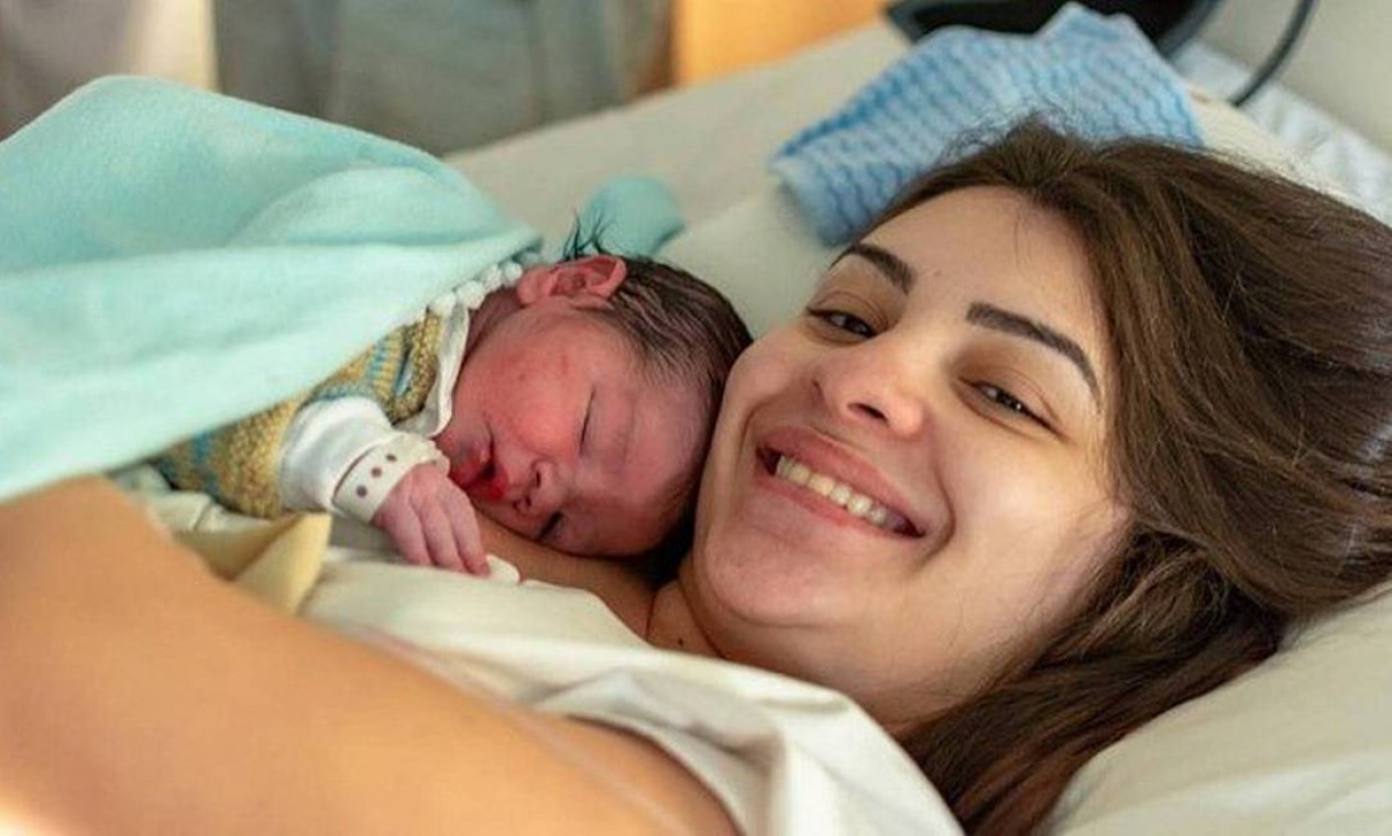 Morre a atriz Mabel Calzolari, de 21 anos, após enfrentar doença rara ...