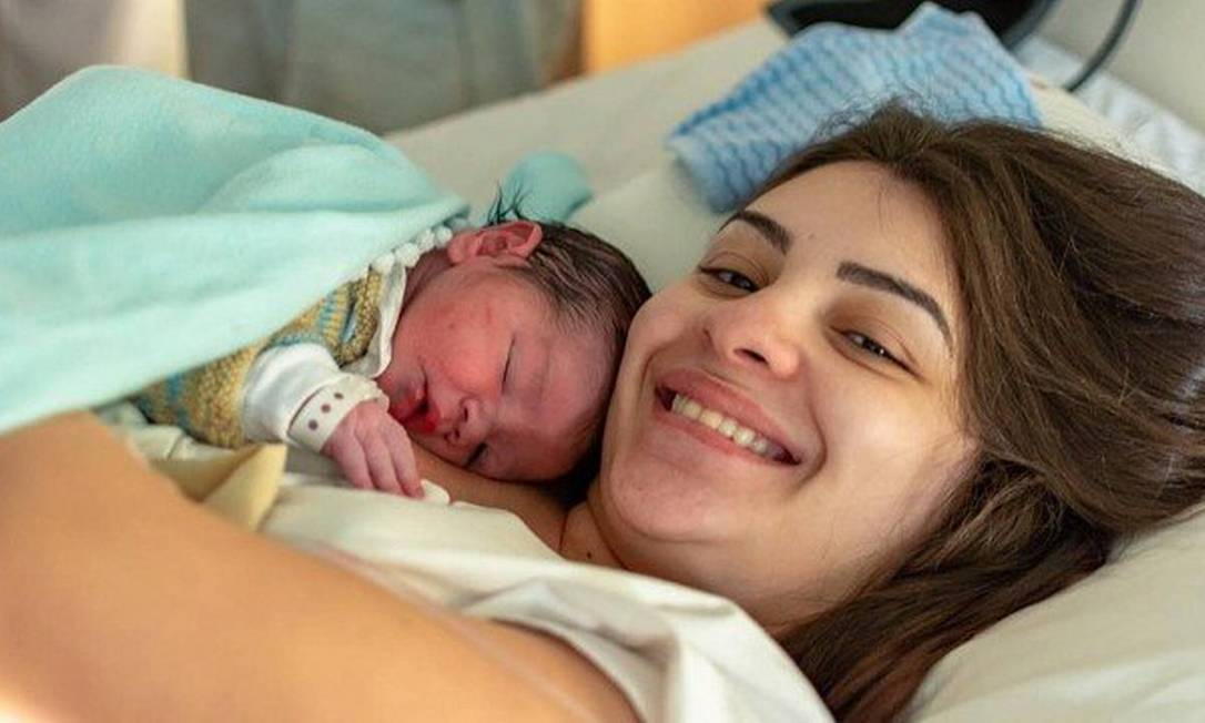 Morre a atriz Mabel Calzolari, de 21 anos, após enfrentar doença rara ...