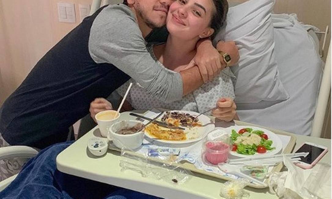 Morre a atriz Mabel Calzolari, de 21 anos, após enfrentar doença rara ...