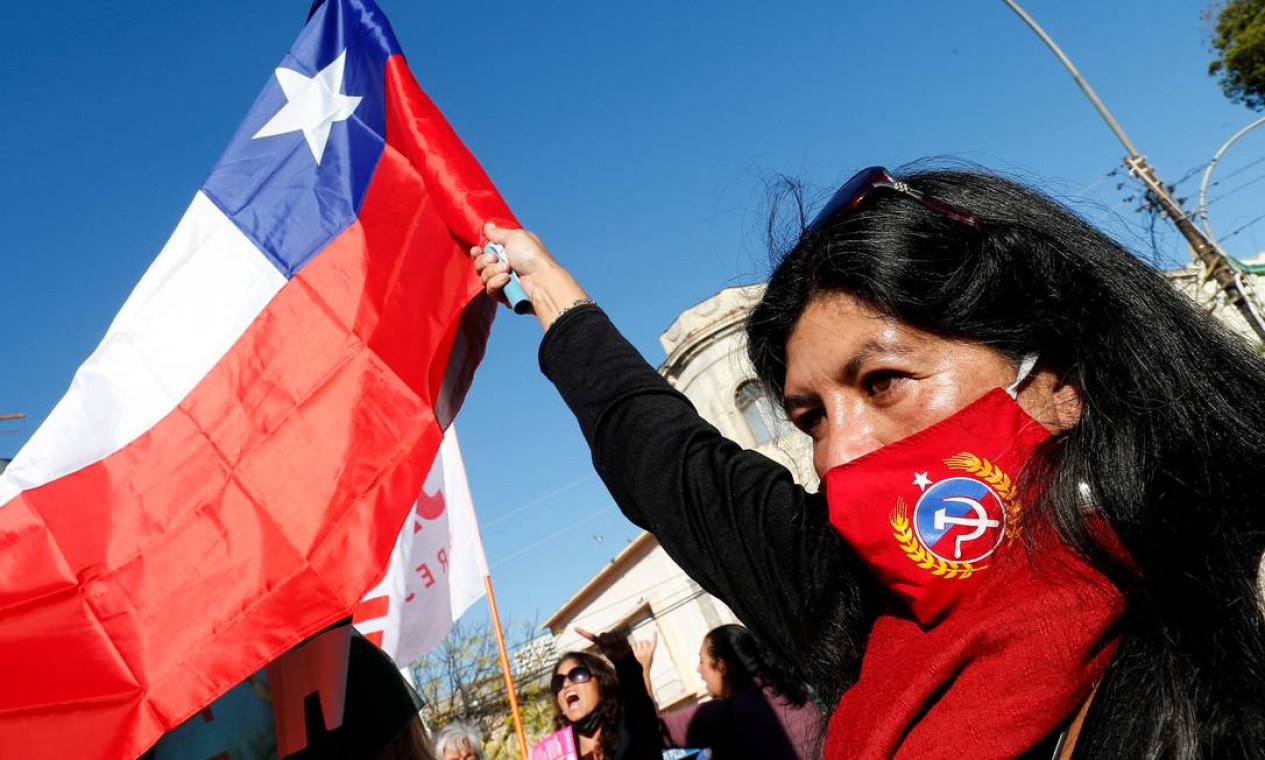 Direita e esquerda do Chile realizam primárias para escolher candidatos ...
