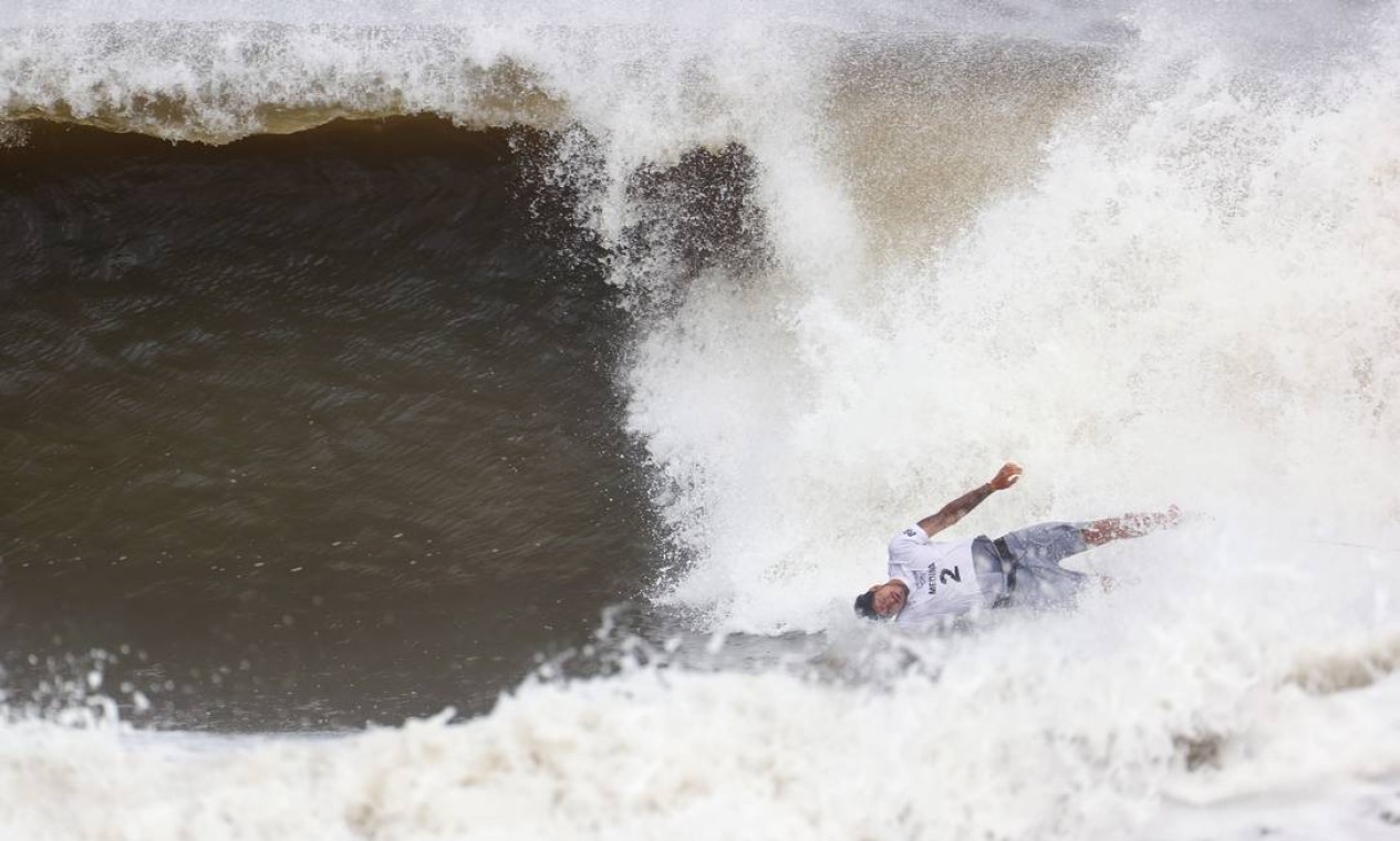 Olimpíadas: Onda polêmica que eliminou Gabriel Medina recebeu notas 9.8 ...