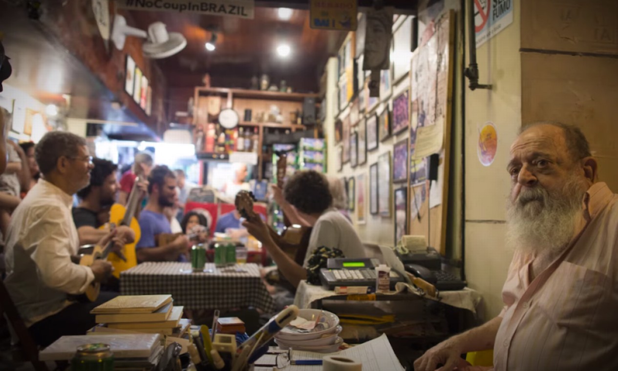 Histórias e segredos do Bip Bip: o maior menor bar do mundo - Jornal O ...