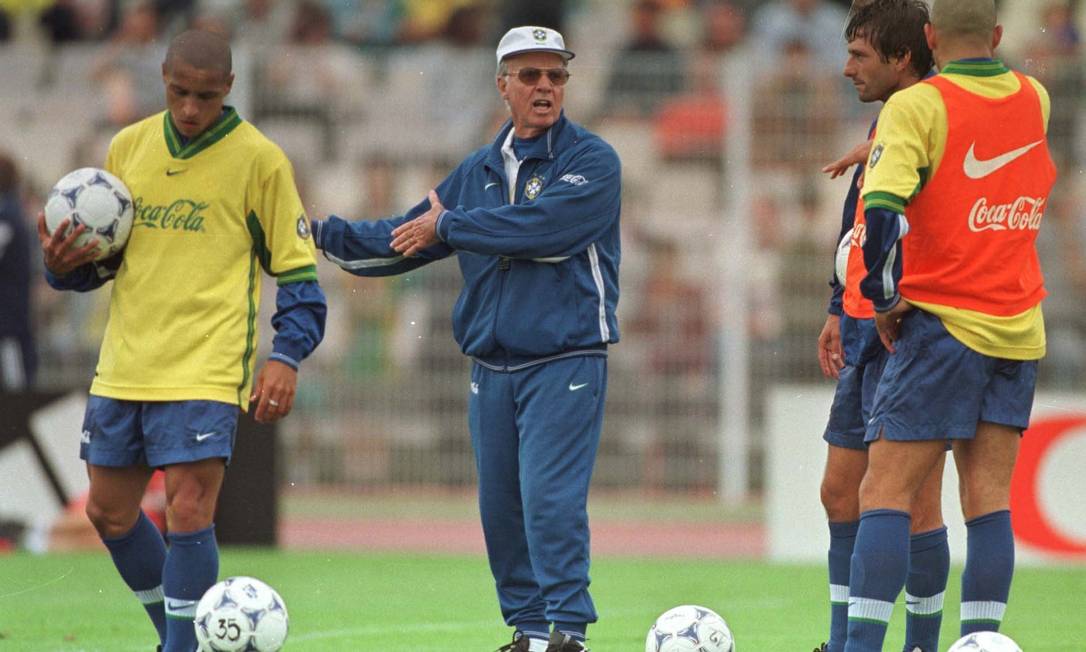 Zagallo, 90 anos: uma história que se confunde com o curso do futebol ...