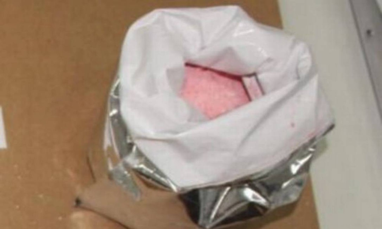 Polícia Civil apreende pó rosa, droga rara que seria vendida em áreas ...