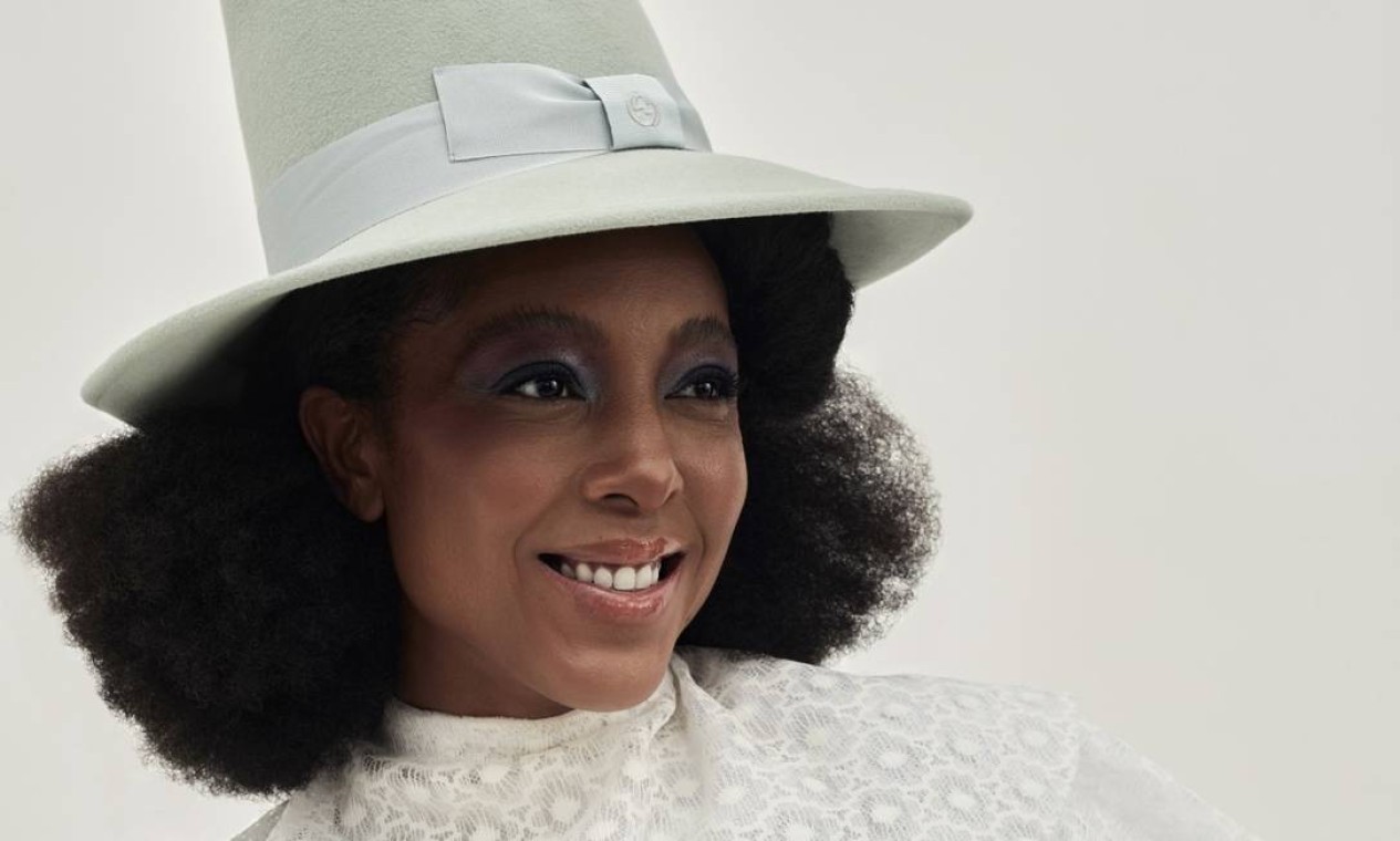 Negra Li posa em ensaio exclusivo - Jornal O Globo