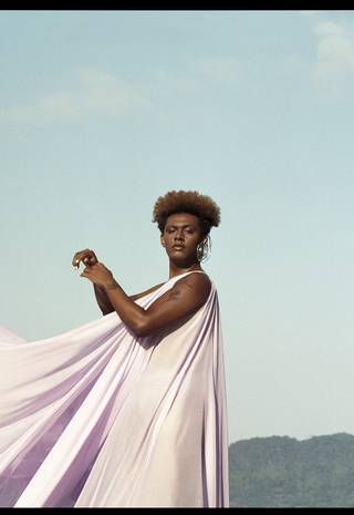 Liniker se lança em o voo solo com o seu 'disco sol' de renascimento ...