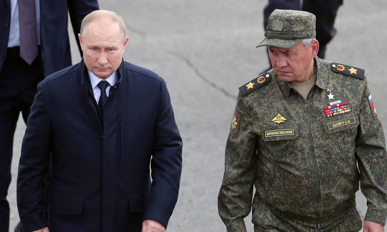 Em eleição legislativa, Putin manobra para manter controle total do ...