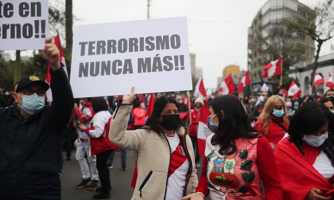 Morte de líder do Sendero Luminoso remove fantasma do terrorismo que ...