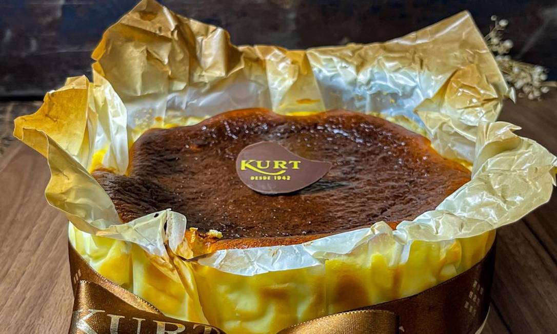 Conheça a sobremesa da vez: prima do cheesecake, torta basca invade a ...