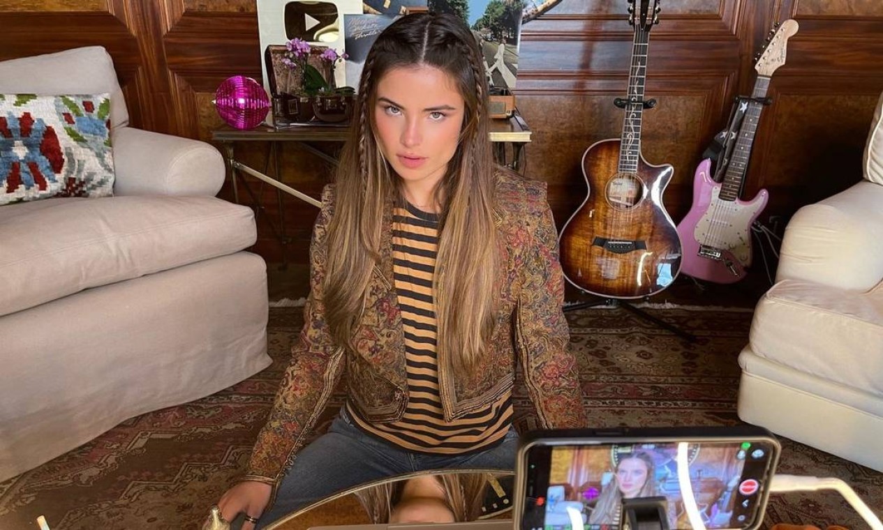 Giulia Be está de repouso em casa; cantora passou o fim de semana no ...