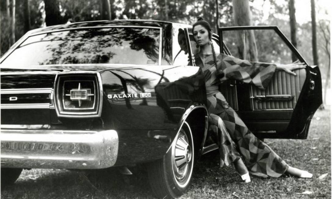 Lembre a trajetória de Mila Moreira, uma das modelos mais importantes ...