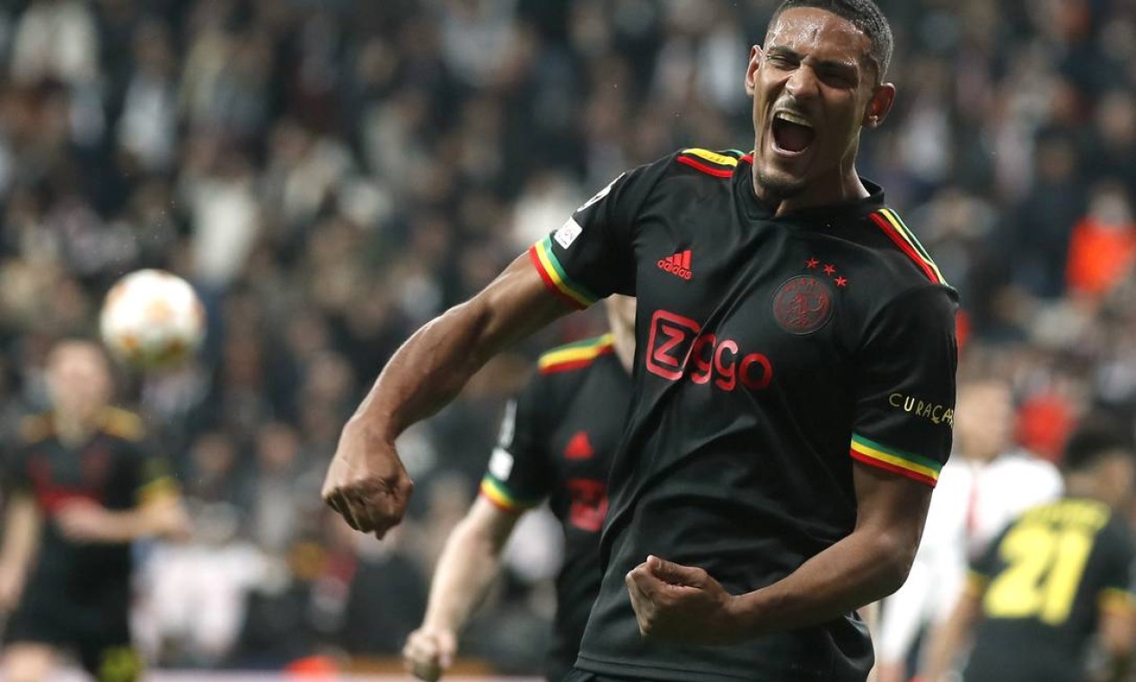 Sébastien Haller: quem é o artilheiro da Champions League que igualou ...