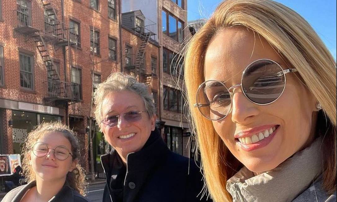 Ana Furtado abre álbum de fotos de viagem para Nova York com Boninho e ...