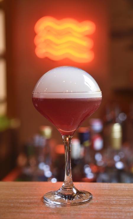 Mate da praia com vodca e drinques para compartilhar: bares e ...