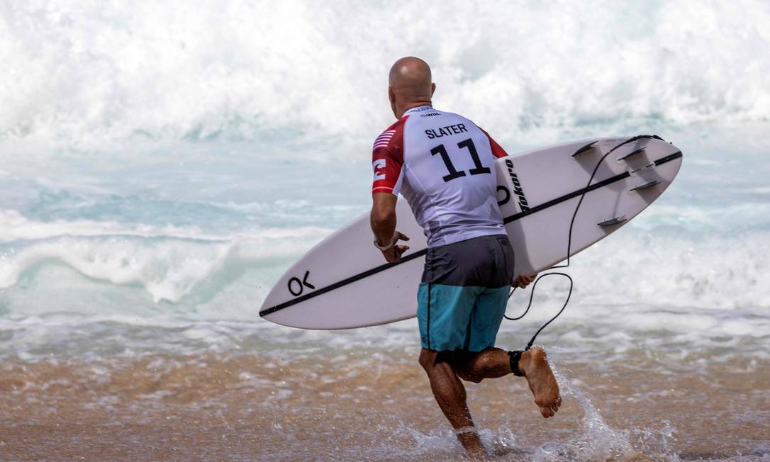 Kelly Slater chega aos 50 anos colecionando recordes e marcas no surfe ...