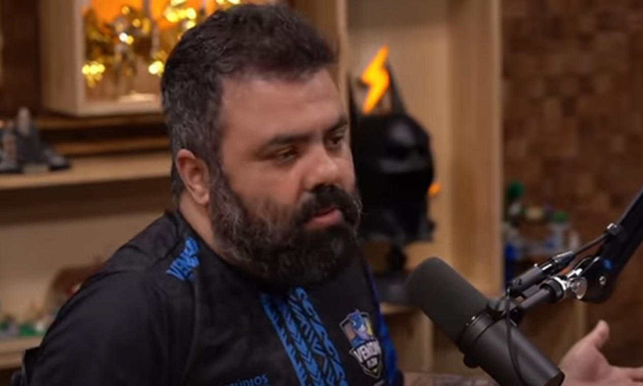 Criador do Flow diz não ver 'sentido' em pedido para excluir episódios de podcast após polêmica ...