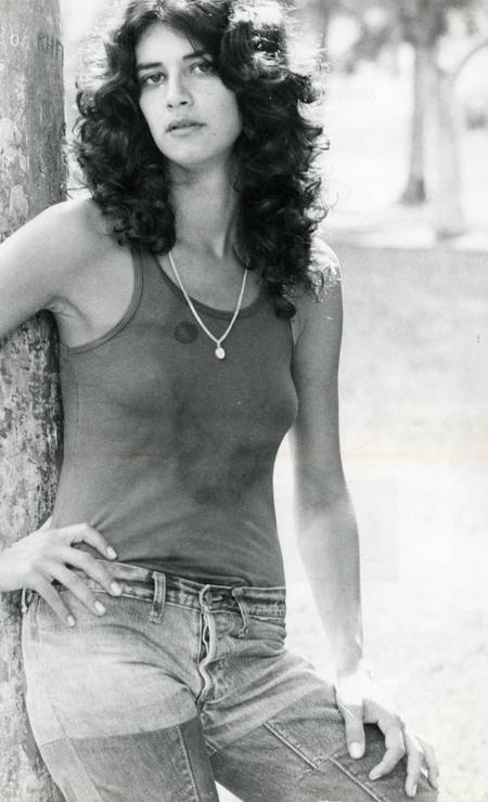 Das quadras aos palcos: relembre imagens da carreira de Simone - Jornal ...