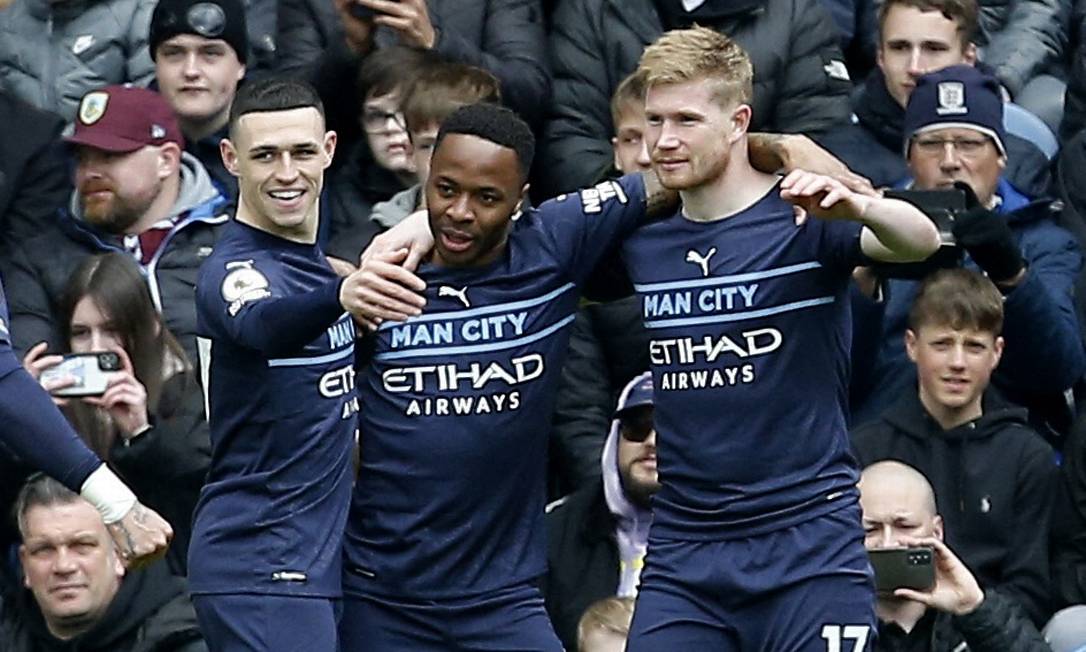 Em manhã de goleada sobre o Chelsea com gol de Eriksen, City e ...