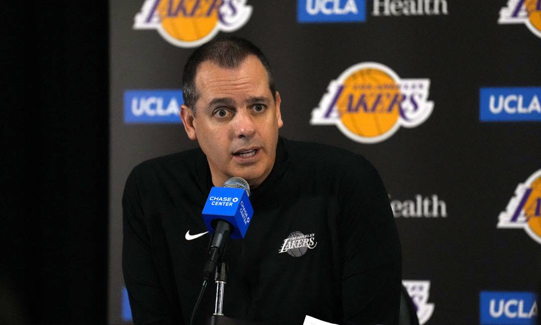 NBA: Técnico dos Lakers ironiza ao ser informado por um repórter sobre ...
