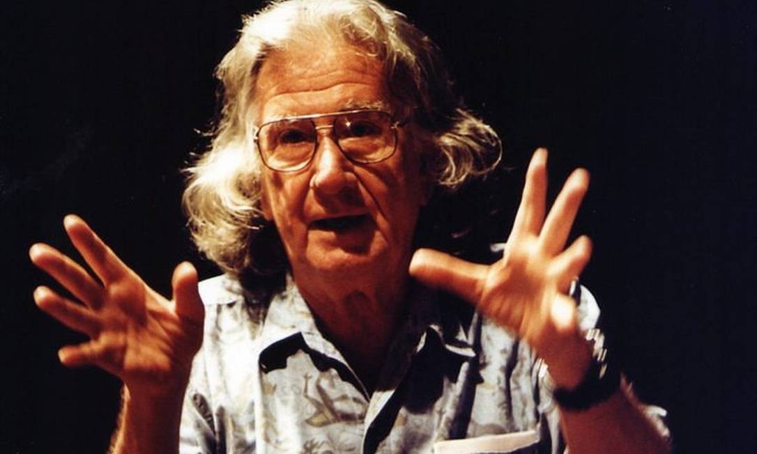 Viúva de Augusto Boal prioriza UFRJ como destino de acervo - Jornal O Globo