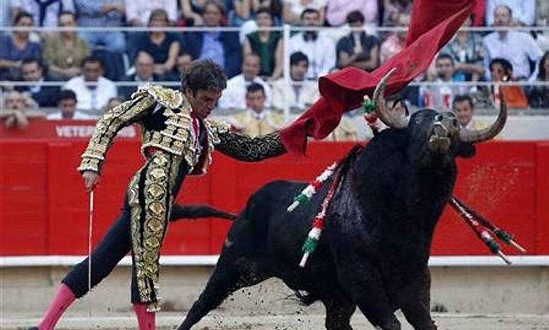 Barcelona realiza sua última tourada - Jornal O Globo