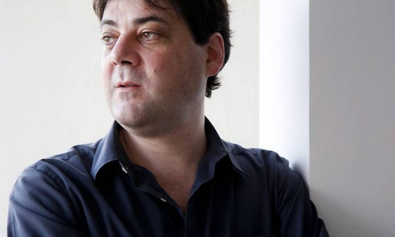 Hugo Sukman propõe olhar sobre a música brasileira que foge da tese de ...