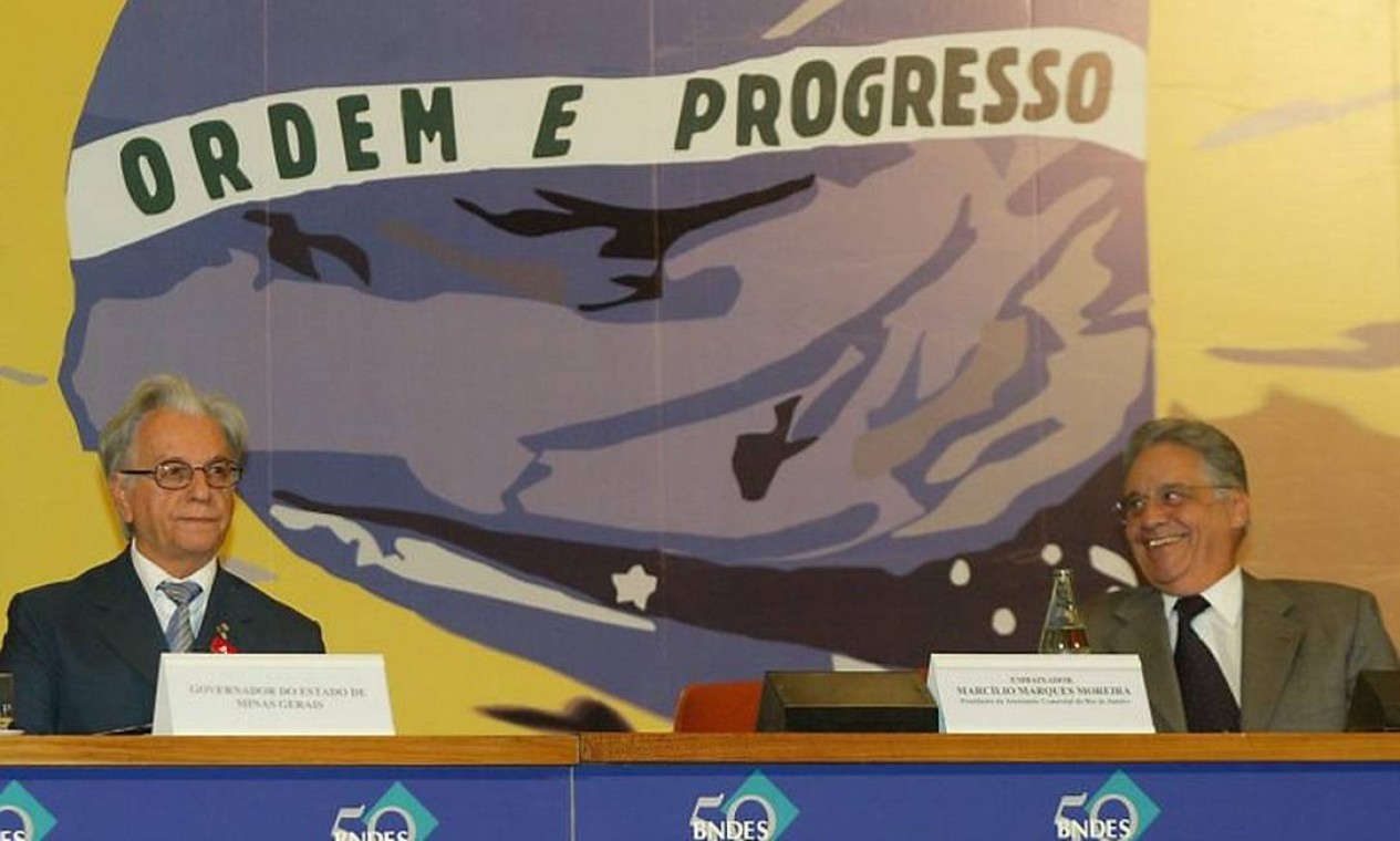 Itamar Franco coloca em prática o Plano Real com Fernando Henrique como ...