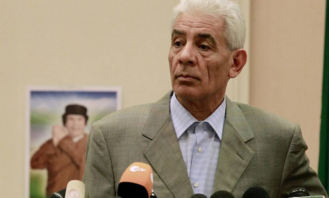 Chanceler da Líbia deixa o governo de Kadafi e se refugia em Londres ...