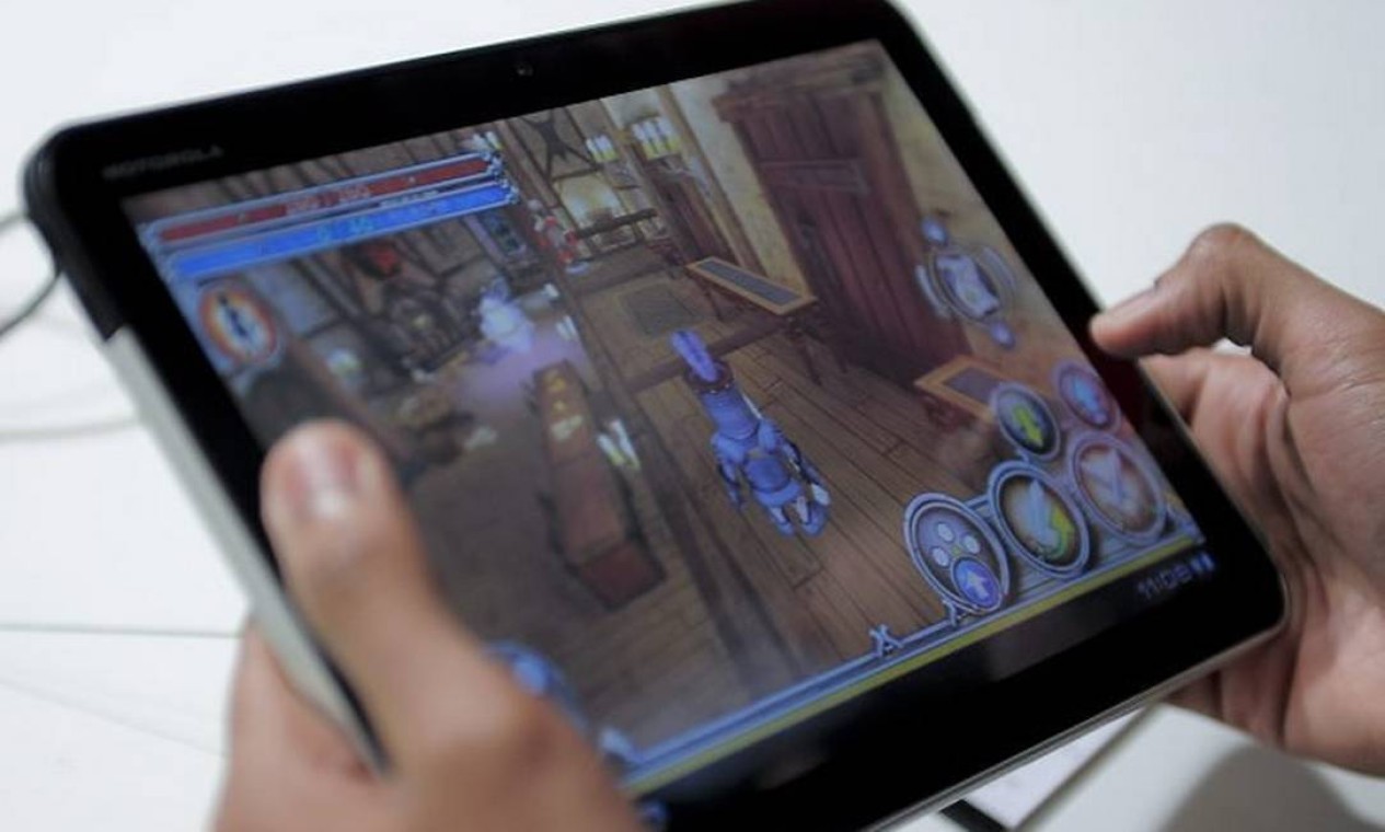 Por dentro do Xoom: quais características do recém-lançado tablet da ...