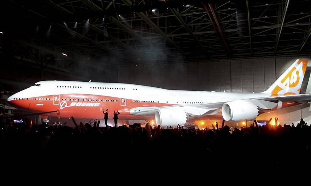 Boeing lança novo jumbo 40 anos após chegada do 747 - Jornal O Globo