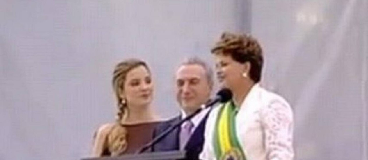 Em época de posse da nova presidente, vídeos da semana seguem a ...