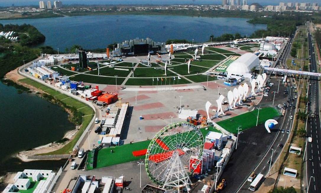 Com ingressos esgotados, Rock in Rio começa nesta sexta e espera ...