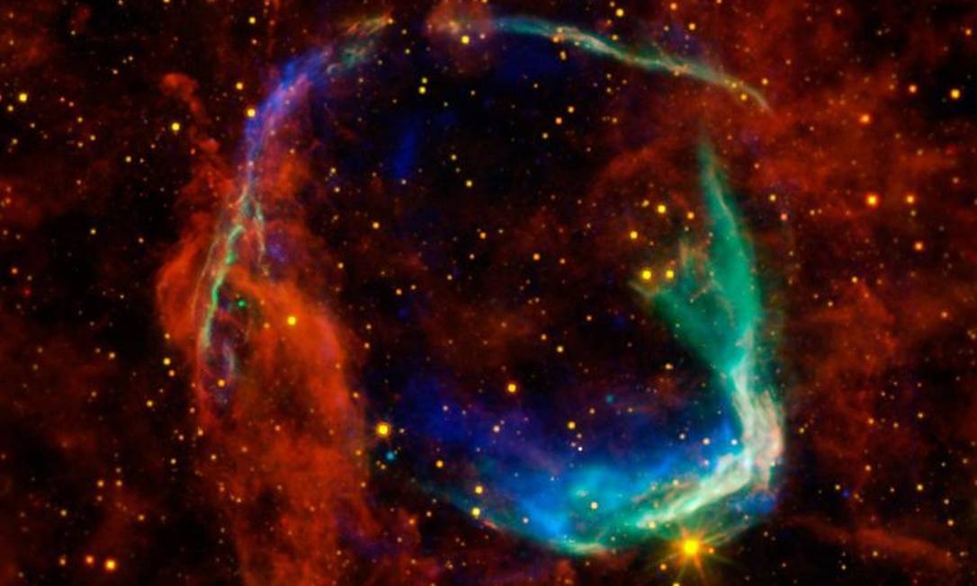 Telescópios espaciais da Nasa ajudam a resolver mistério de supernova ...