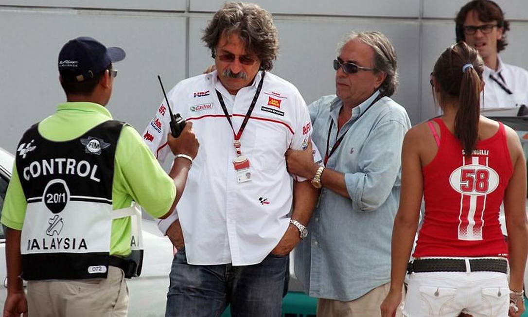 Morte de Marco Simoncelli abala a Moto GP e o esporte italiano - Jornal ...