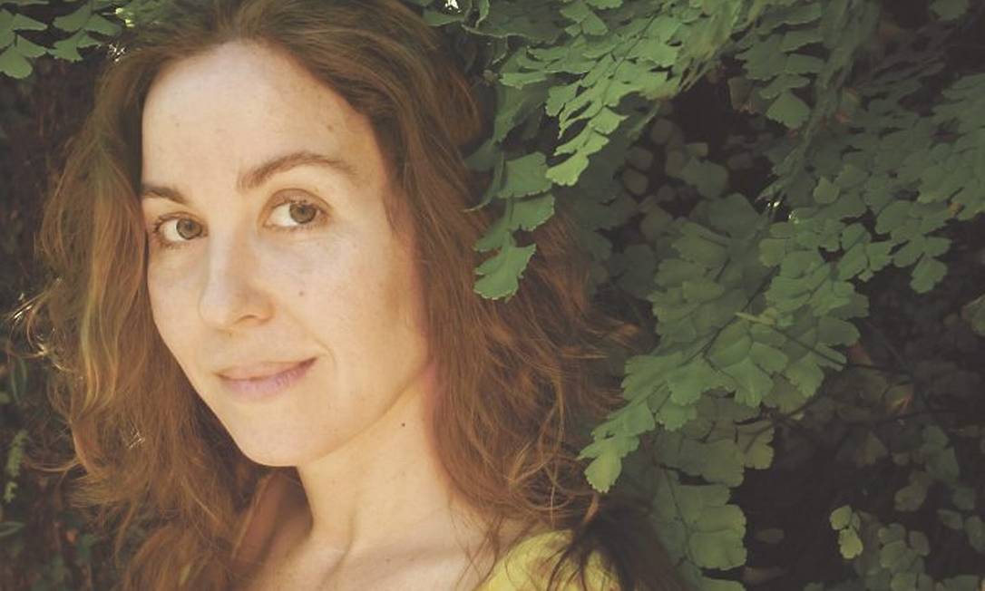 Ex-integrante do Rio Maracatu, Beth Marques lança seu disco de estreia ...